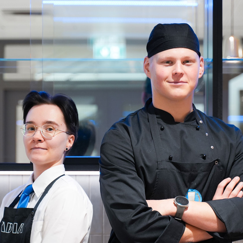 Minna ja Eemil: ravintola- ja catering-alan perustutkinto | Gradia